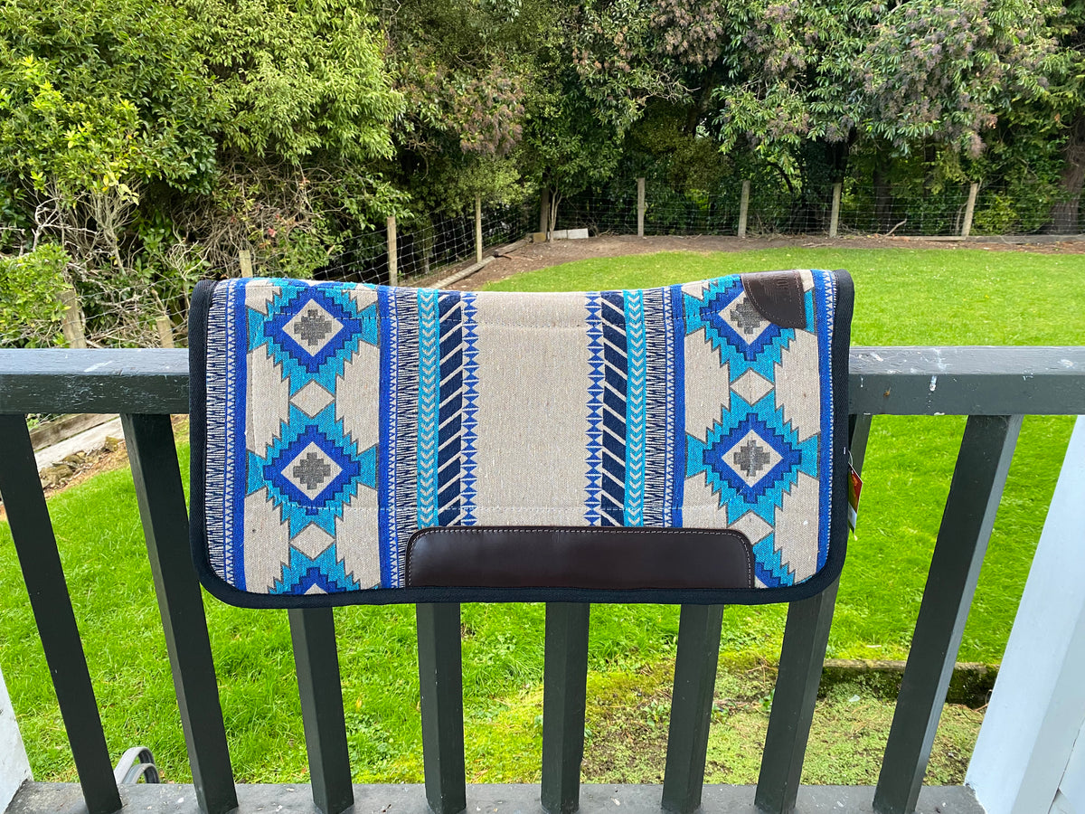 Saddle Pads – Outback Saddlery